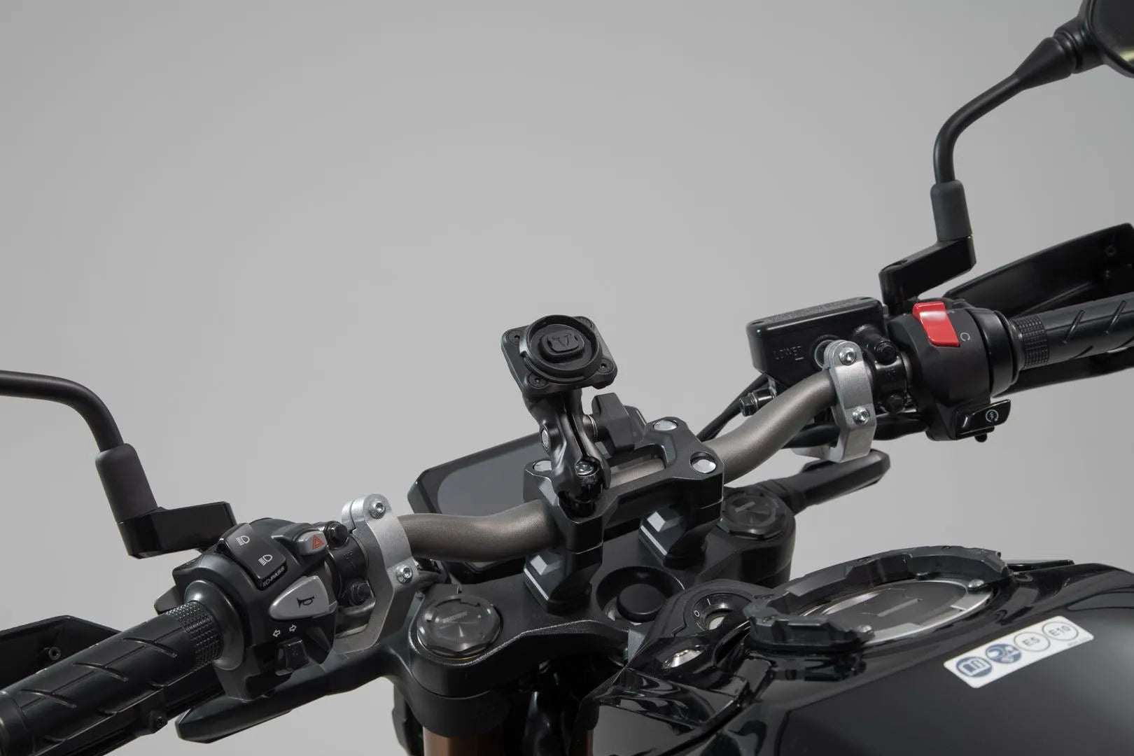 Honda CMX 1100 Rebel [SW-MOTECH]-universal GPS focalor set